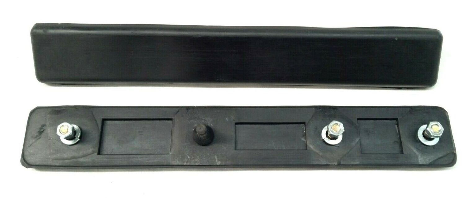 DATSUN NISSAN 240z 260z REAR BUMPER BAR OVER RIDER OVERRIDER RUBBER ...